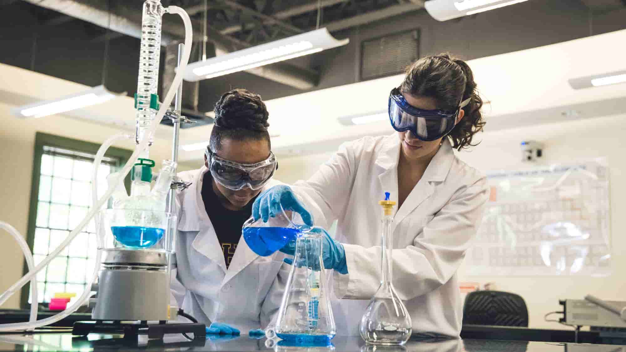 8 STEM Careers for Non-Techies | Regent University